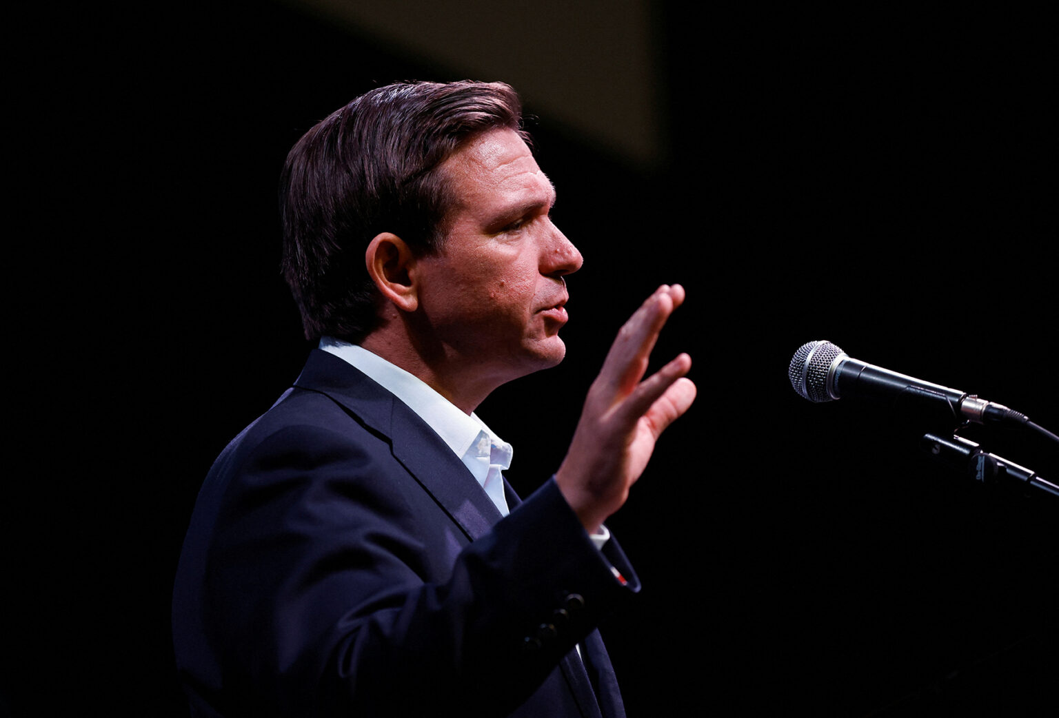 Florida’s DeSantis Signs One of the Country’s Most Restrictive Social ...